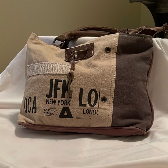 Myra Bag | Bags | Myra Bag Jfk New York Canvas Tote Bag Brown And Cream ...